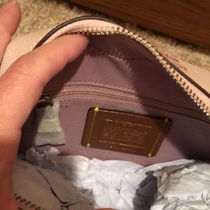 Coach | Bags | Nwt Coach Small Purse Bag Crossbody Pink Flower Hp ...